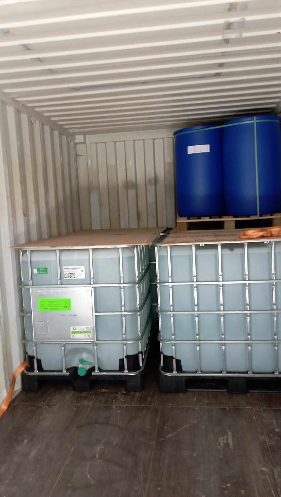 Stuffing container - Container transport, cargo handling operations ...