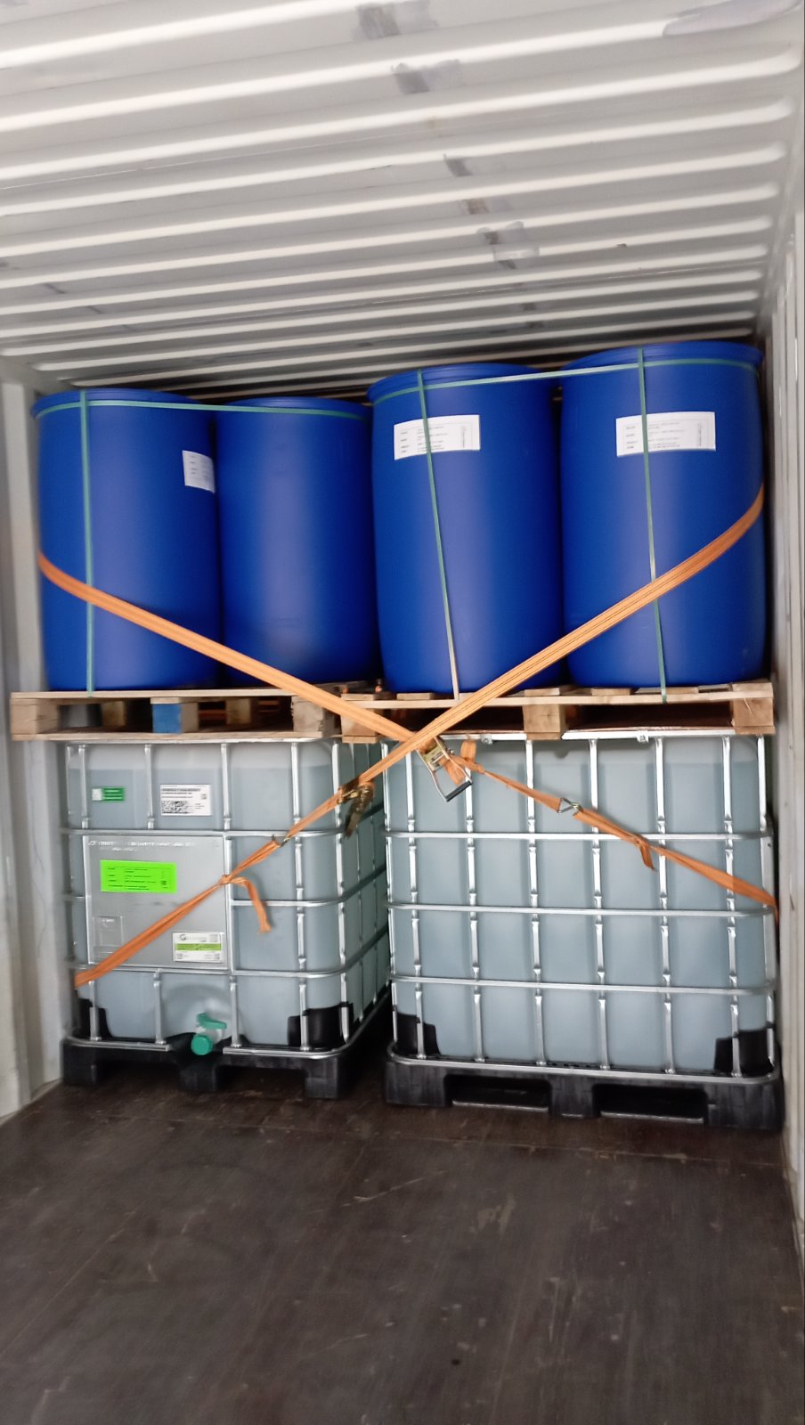 Stuffing container - Container transport, cargo handling operations ...